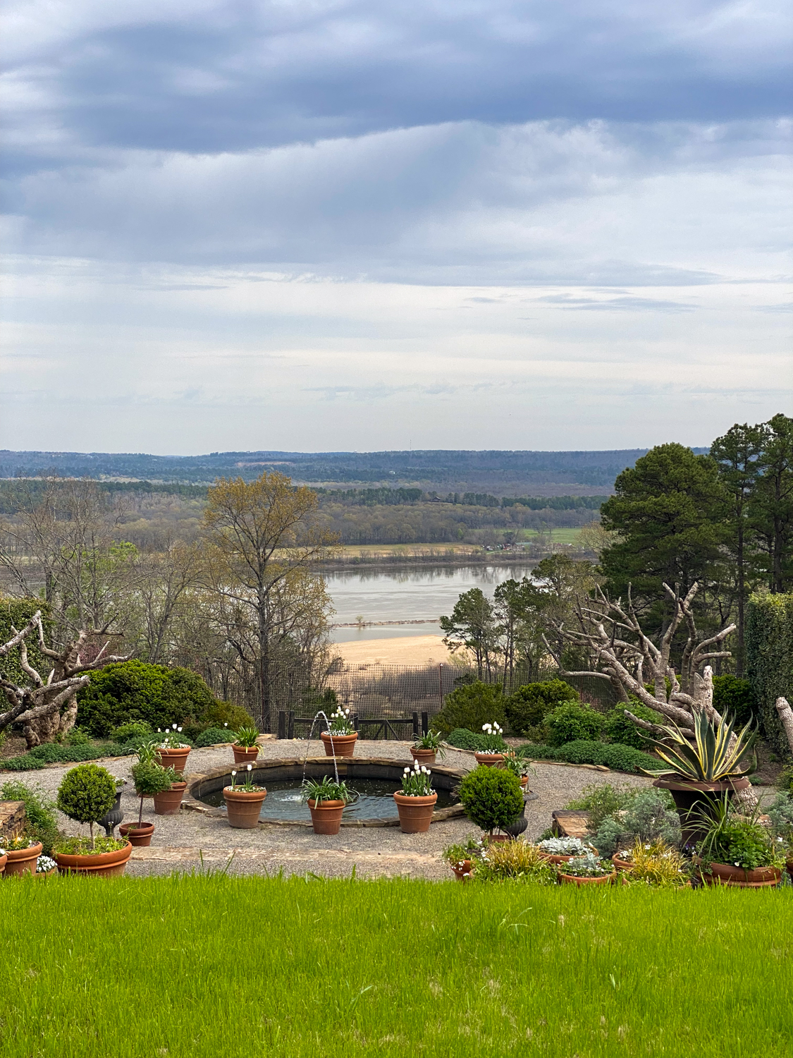 Arkansas Legends: The Moss Mountain Mystery - Somewhere In Arkansas