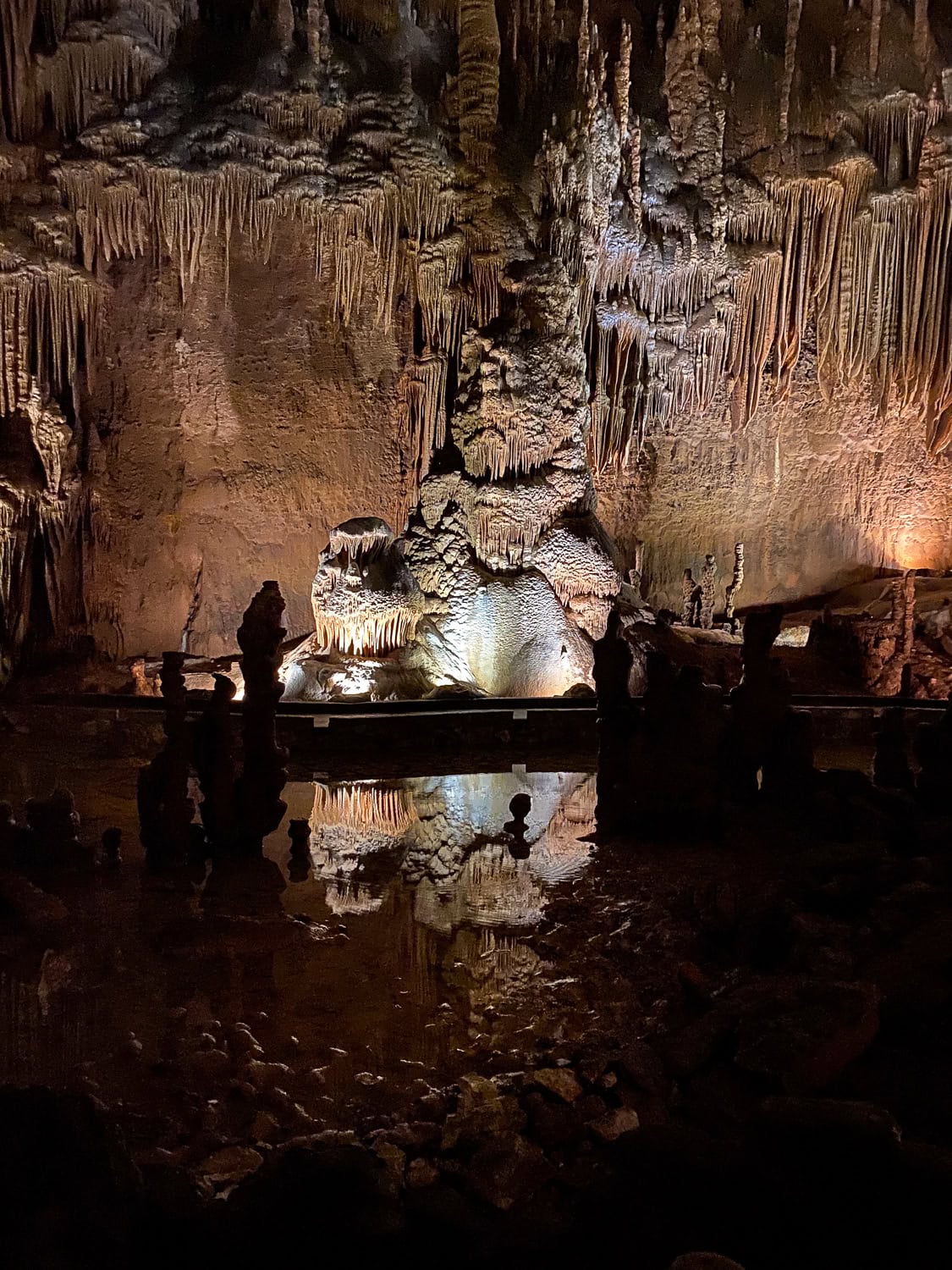Exploring the Wonder of Blanchard Springs Caverns - Somewhere In Arkansas