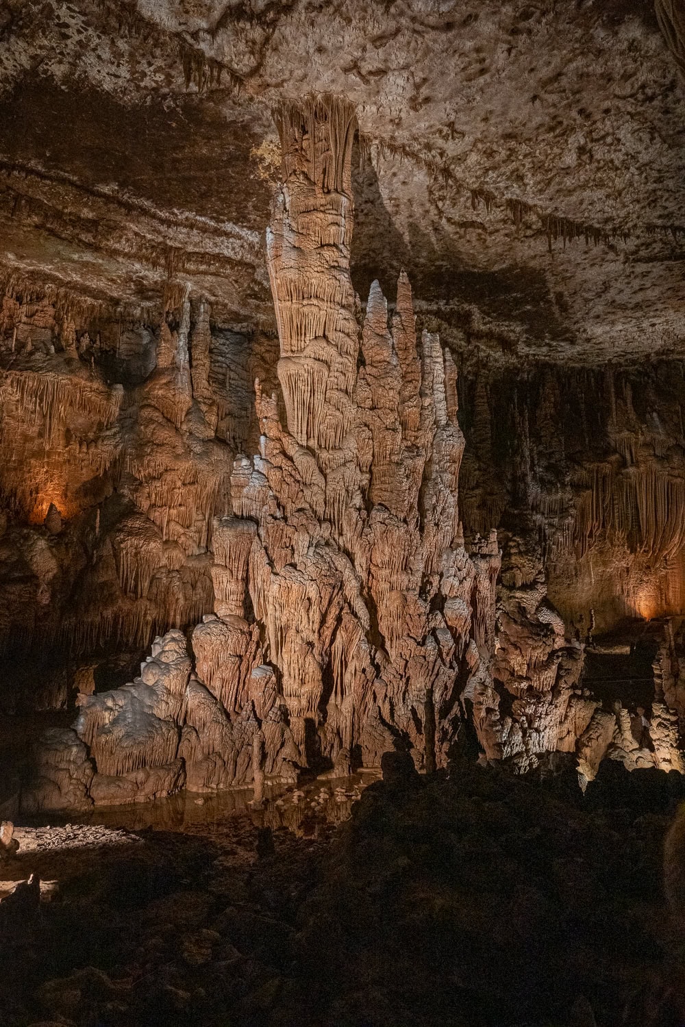 Exploring the Wonder of Blanchard Springs Caverns - Somewhere In Arkansas
